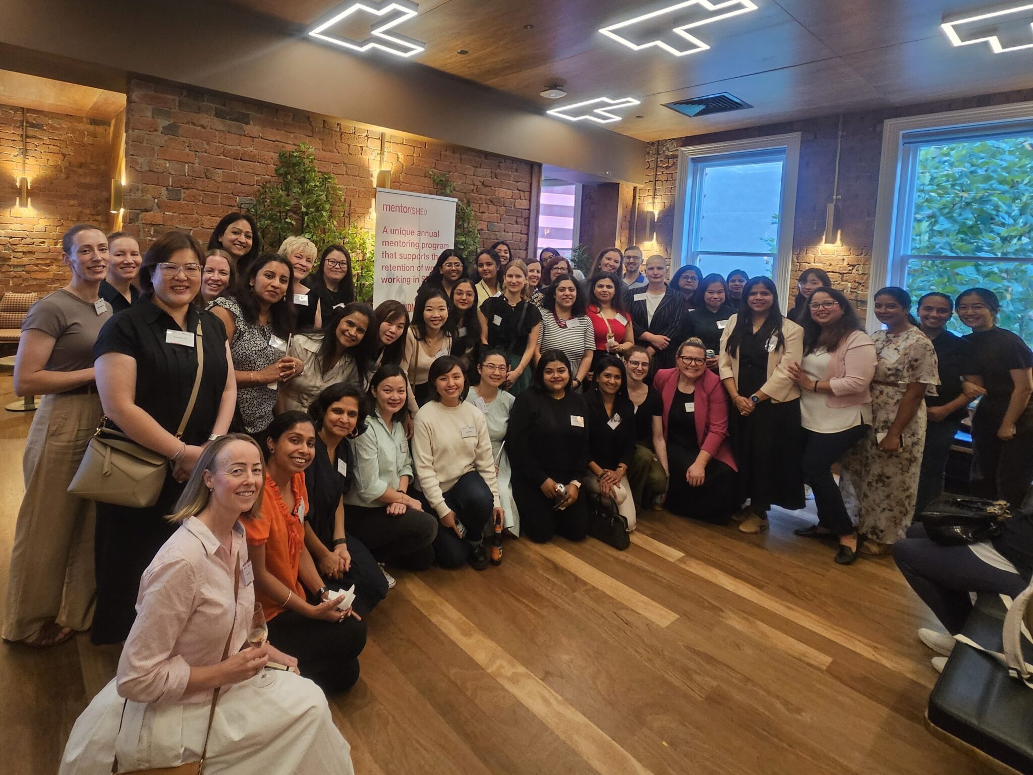 Mentor(SHE:) - Women 4 STEM